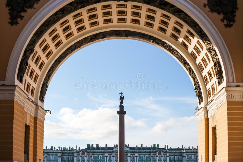 Alexander Column on Palace Square through the Arch Stock Image - Image ...