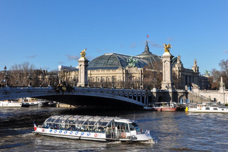 Alexander III Bridge, Paris, France Editorial Stock Photo - Image of ...