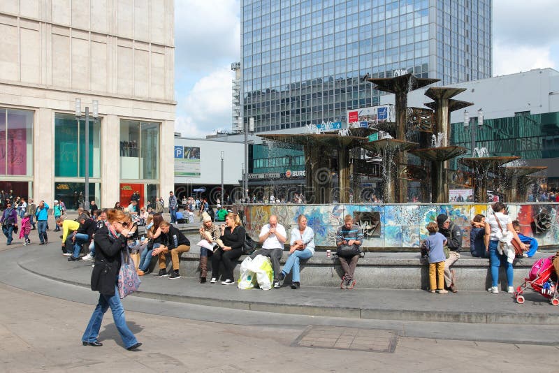 Alexander Square, Berlin image stock éditorial. Image du urbain - 70195494