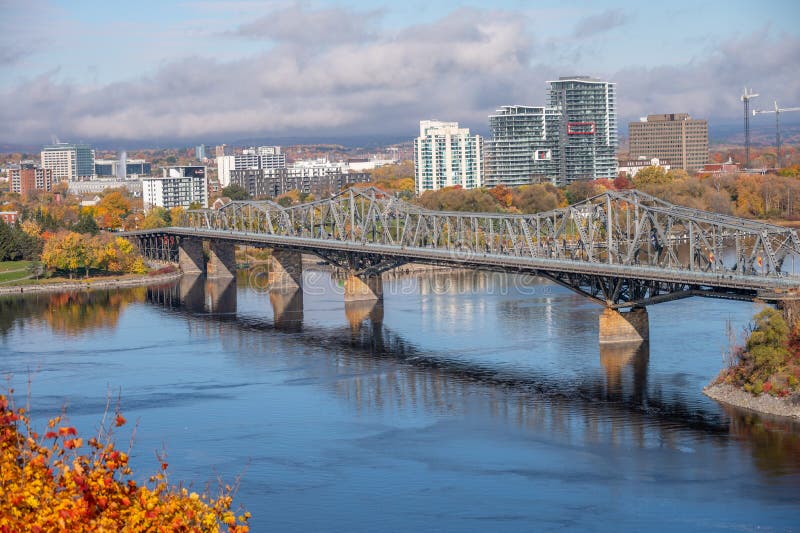 The Alexandra Bridge, Ottawa Stock Image - Image of metalic ...