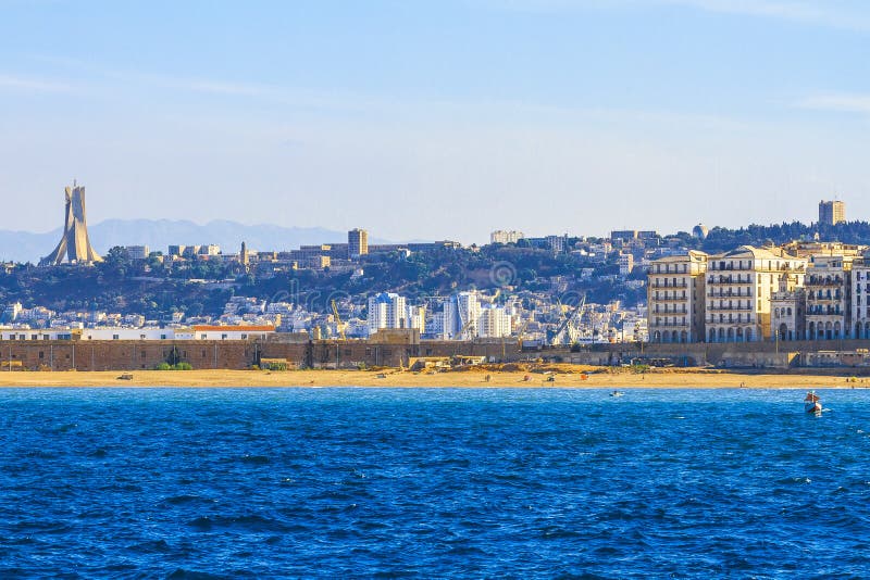 Algiers redaktionelles bild. Bild von balkon, gebäude - 58423595