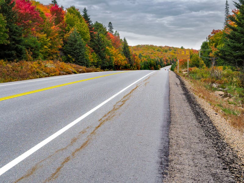 Algonquin Provincial Park Cache Lake Hyway 60 in Autumn Fall Colors ...