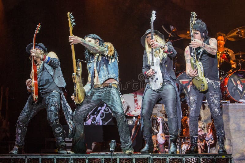 Alice Cooper s horror show editorial stock image. Image of emotion ...