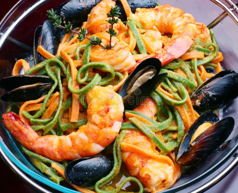 Alimento de mar foto de archivo. Imagen de plato, salsa - 8979020