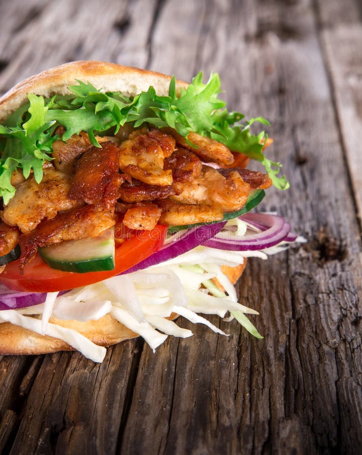 Alimento Do Turco De Doner Kebab Imagem de Stock - Imagem de prato ...