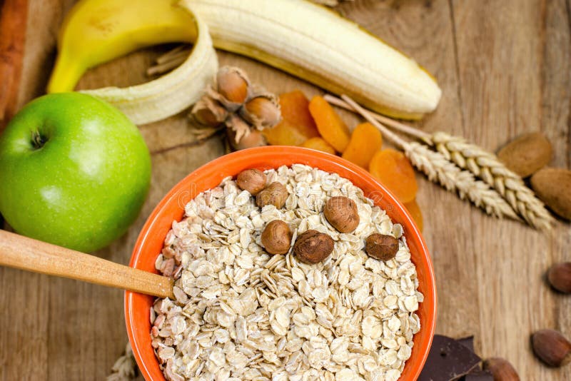 Alimento sano - pasto sano fotografia stock. Immagine di albicocche ...