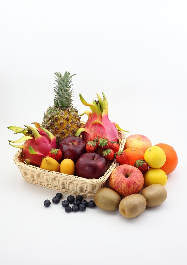 Alla sorter av frukt arkivfoto. Bild av orange, korgar - 67678390