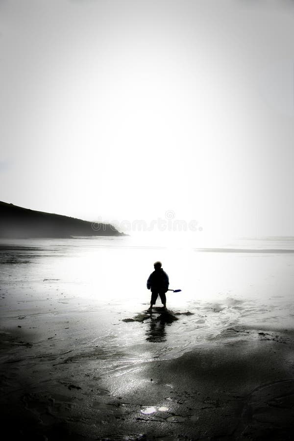 Alleine Stock-Fotos - Laden Sie 905,035 Royalty-Free Fotos herunter