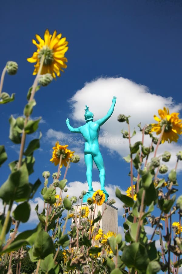 Allerton Park - Singer Statue Stock Image - Image of pine, alley: 37415511