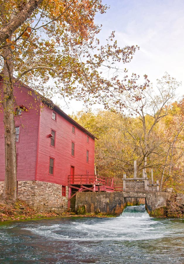 Alley spring mill house stock image. Image of vintage - 23520737