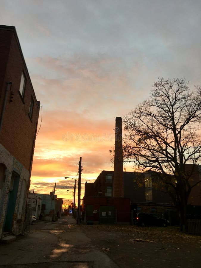 Alley sunset stock photo. Image of alley, woodstock, goodvibes - 85322362