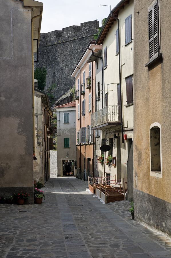Alleyway. Bardi. Emilia-Romagna. Italy. Stock Image - Image of ...