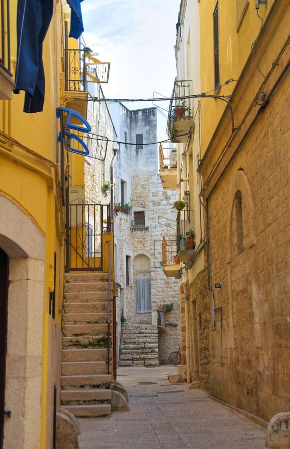 Alleyway. Bitritto. Puglia. Italy. Stock Photo - Image of building ...