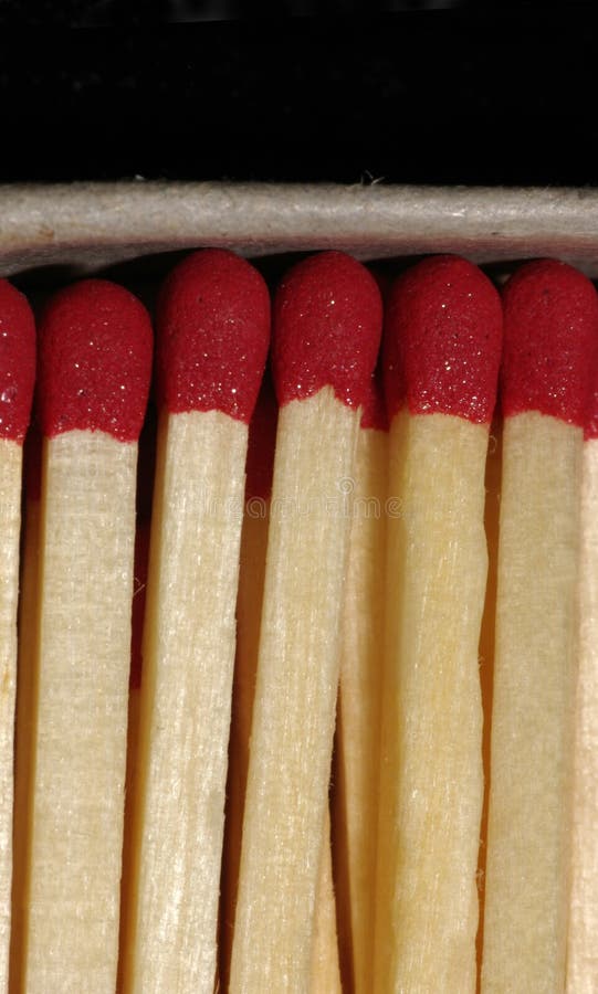 Allumettes image stock. Image du frottement, lumière, allumette - 527521