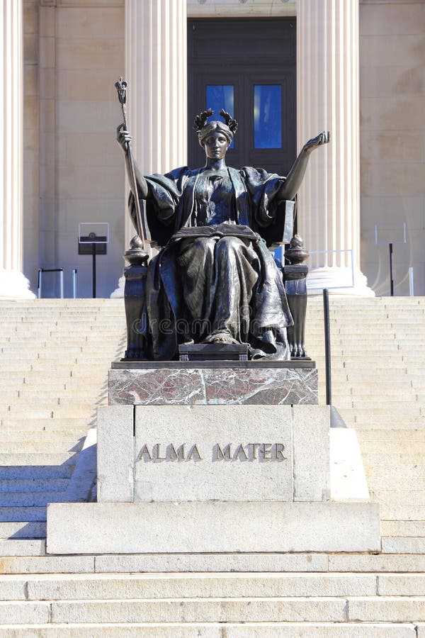 Columbia University Library and Alma Mater Statue Stock Photo - Image ...
