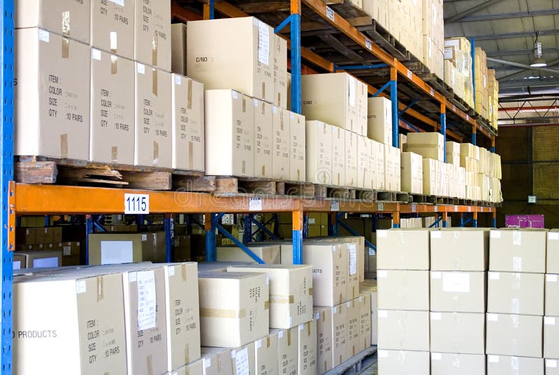 Almacén foto de archivo. Imagen de almacenamiento, negocios - 3685422