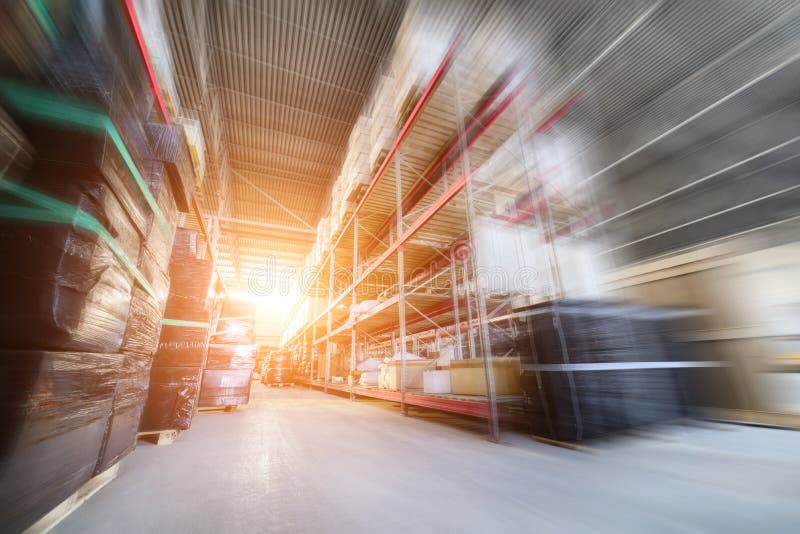 Almacén industrial grande foto de archivo. Imagen de moderno - 92442794