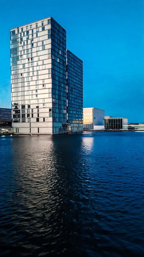 Almere Centre Twin Tower Seitlich Stockbild - Bild von struktur ...