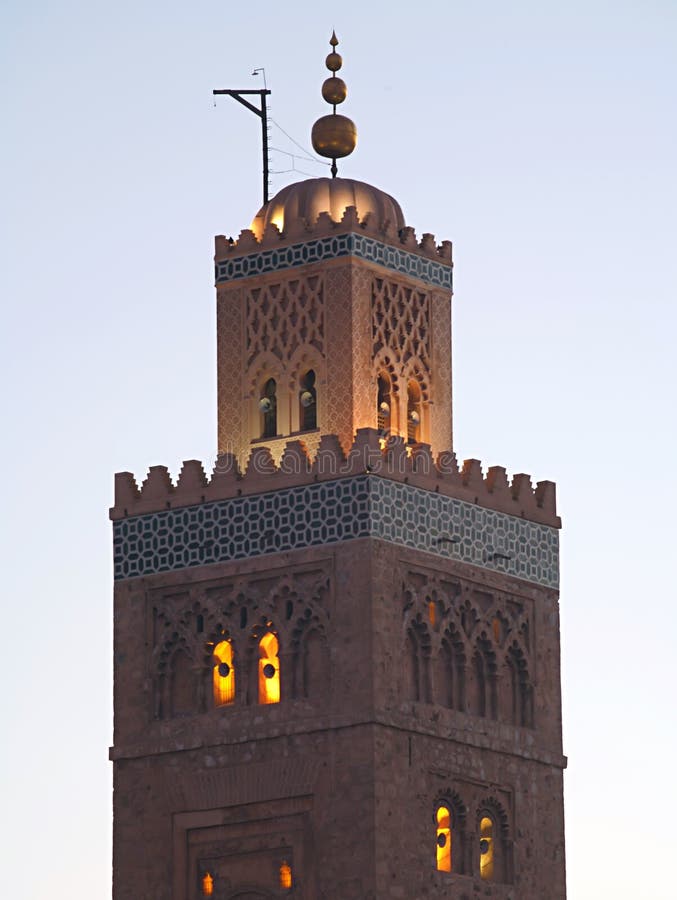 Alminar de Marrakesh foto de archivo. Imagen de islam - 1710584
