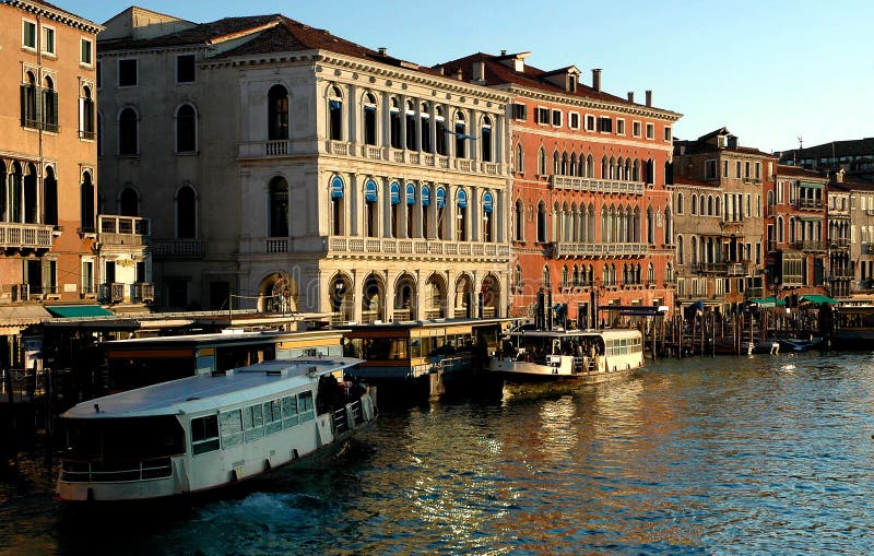 Along Rialto Bridge, Venice Stock Image - Image of europe, facade: 117741