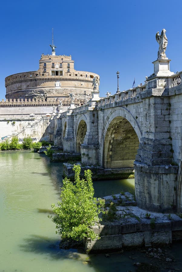 Along the Tiber River in Rome Stock Image - Image of quay, river: 137461615