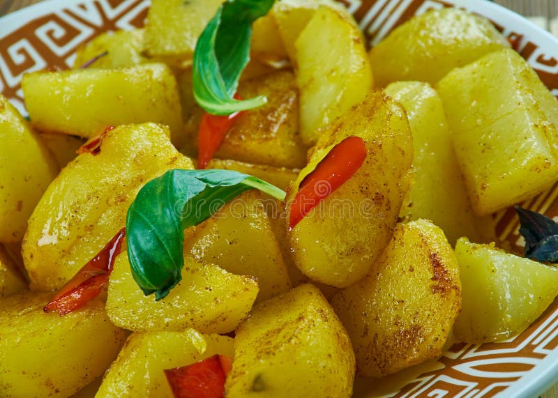 Aloo-jerra stockbild. Bild von vegetarier, überlagert - 98387773