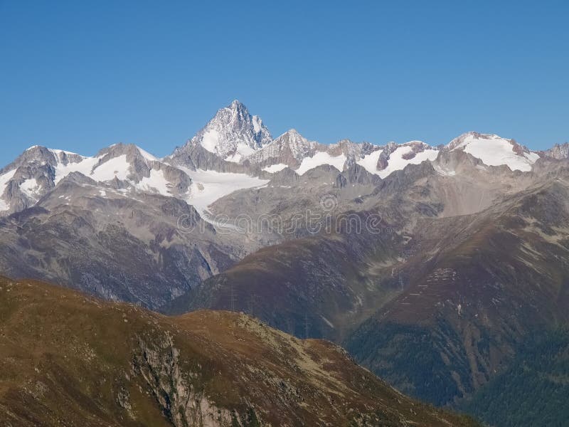 Alpes Suisses, Vue De Passage De Nufenen Image stock - Image of pays ...