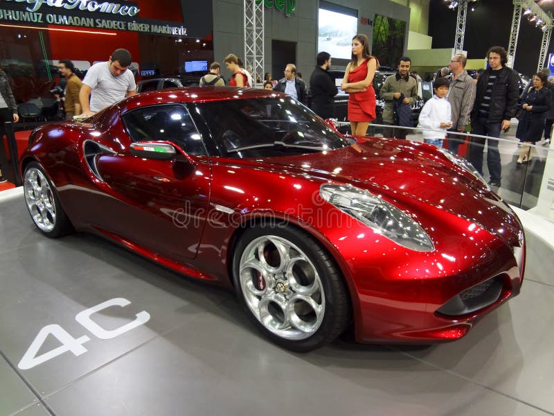 Alpha Romeo 4C Ist Ein Ganz Spezielles Modell Redaktionelles ...