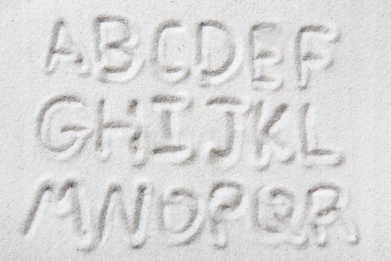 Alphabet de sable image stock. Image du caractère, nature - 6953183
