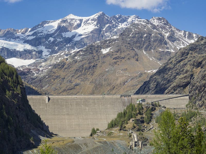 Alpine dam stock image. Image of hydro, panoramic, italy - 93672491