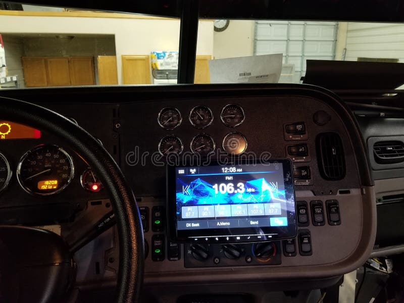 Alpine Halo 9 Inch Screen Peterbilt Editorial Stock Photo - Image of ...