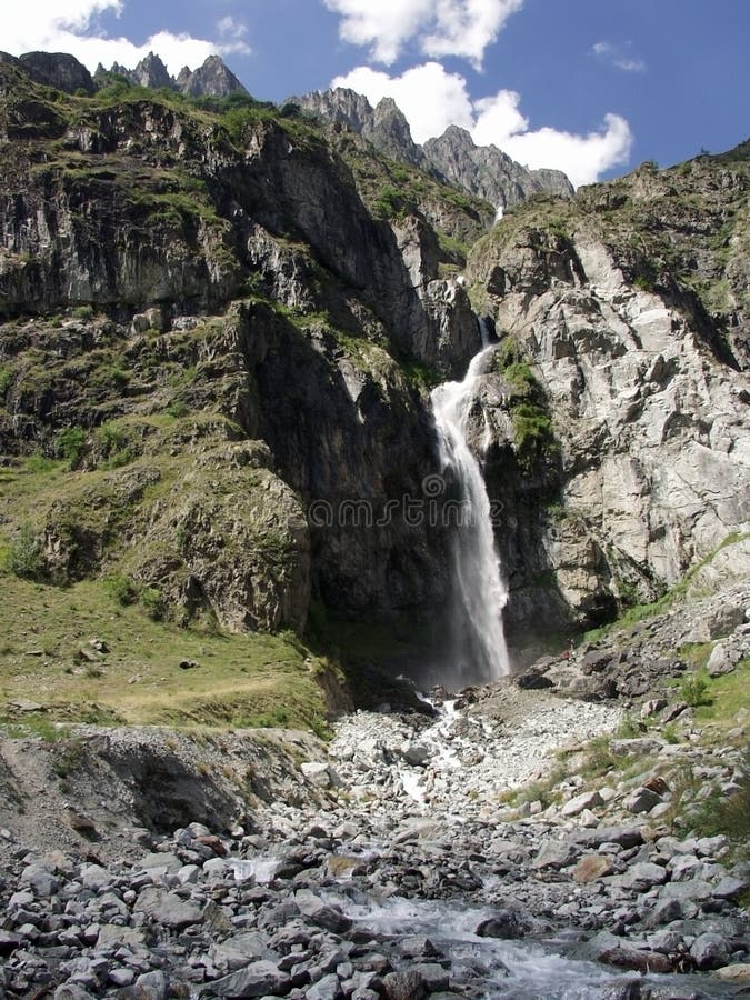 Casset Waterfall in Valgaudemar, Hautes Alpes, Alps, France Stock Photo ...