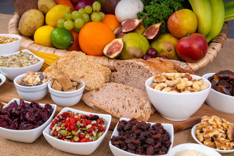 Alta Comida Sana De La Dieta De La Fibra Foto de archivo - Imagen de ...