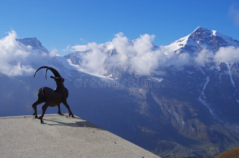 Alta Strada Alpina Di Grossglockner Immagine Stock - Immagine di europa ...
