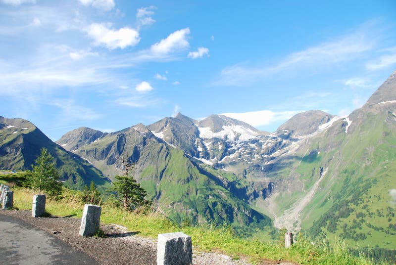 Alta Strada Alpina Di Grossglockner. Fotografia Stock - Immagine di ...