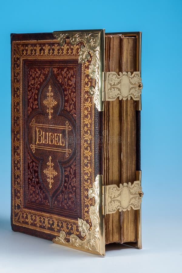Alte Bibel stockfoto. Bild von bibliothek, aufwendig - 50745360