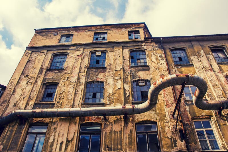 Alte Fabrik stockbild. Bild von fabrik, alte - 50618259