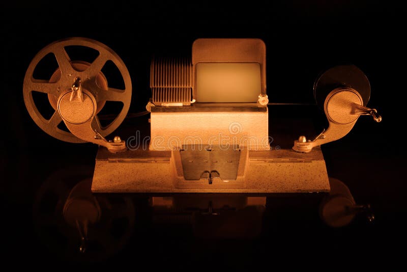 Eine alte Filmmaschine stockbild. Bild von motor, noch - 25808793