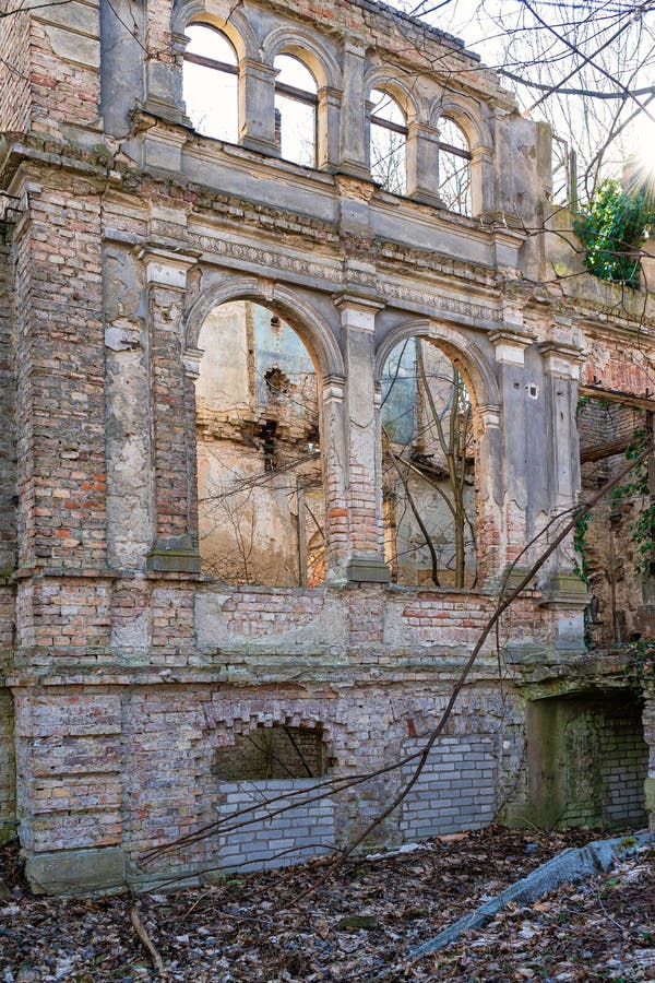 Old ruin stock image. Image of villa, contemporary, bricks - 245405095