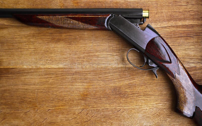 Alte Schrotflinte stockbild. Bild von freizeit, relax - 30044311
