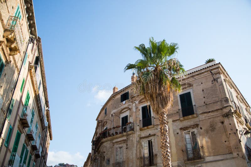 Alte Stadt Von Tropea, Kalabrien, Stockbild - Bild von touristisch ...