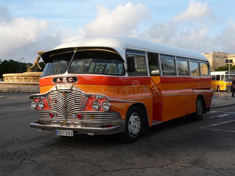 Alter Bus LAZ-695E redaktionelles foto. Bild von sowjet - 45121041