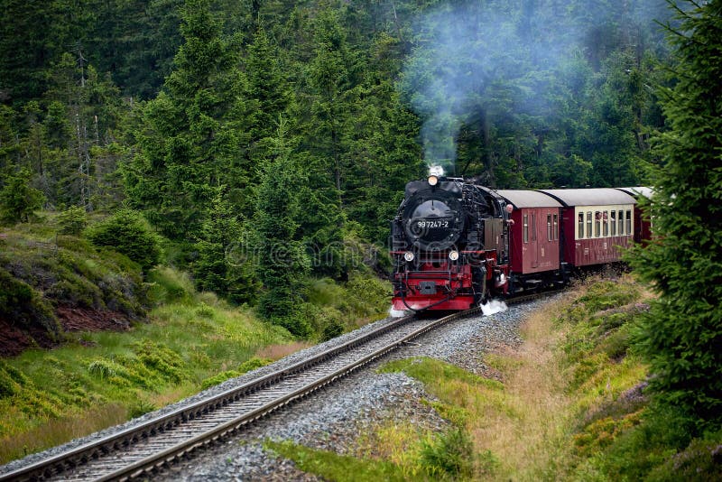 Alter Zug Auf Dem Brockenbahn in Harz, Deutschland Redaktionelles Foto ...