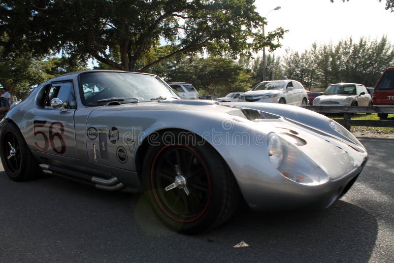 Alter Klassischer Rennwagen Redaktionelles Foto - Bild von autos, grau ...