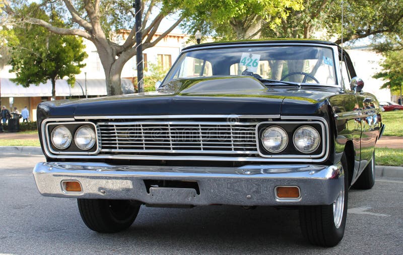 Alter Ford Fairlane Car stockbild. Bild von reisen, automobil - 33783269