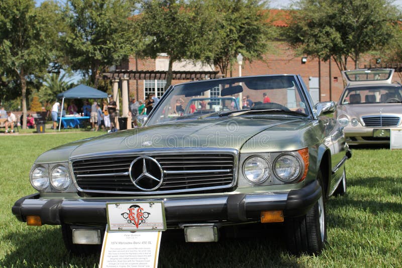 Altes Auto Mercedes-Benzs 450 SL an Der Autoshow Redaktionelles Bild ...