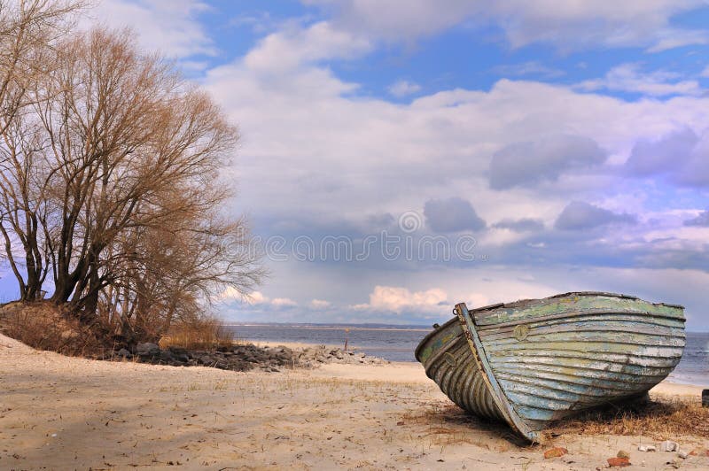 Altes Boot stockbild. Bild von landschaft, wasser, meer - 19158139