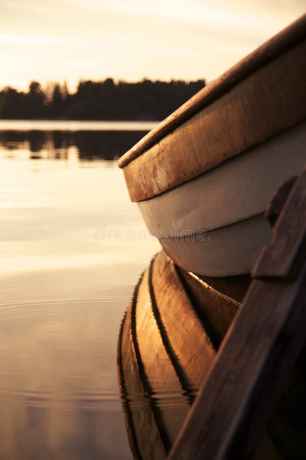 Altes Boot stockfoto. Bild von marinesoldat, ferien, bootfahrt - 22018344