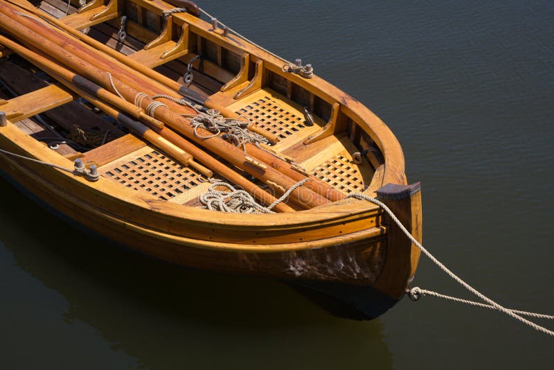Altes Boot stockbild. Bild von früh, holz, ruhe, meer - 3699239