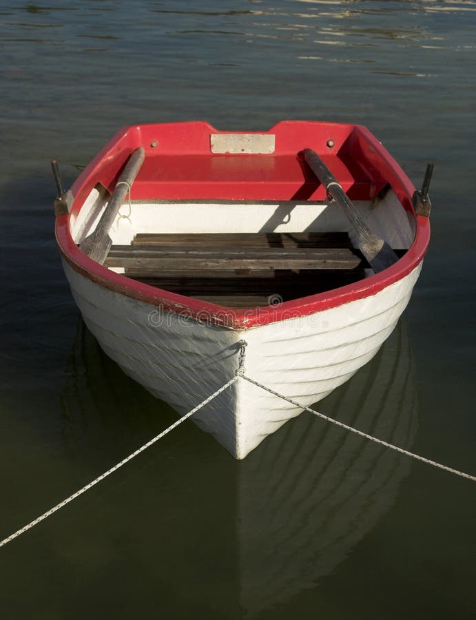 Altes Boot stockbild. Bild von achtern, kreuzen, yacht - 3992373